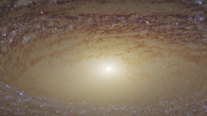 Hubble Shows New Image of Spiral Galaxy NGC 2841 | STScI