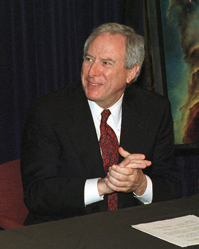 NASA Administrator Dan Goldin makes the official announcement | STScI